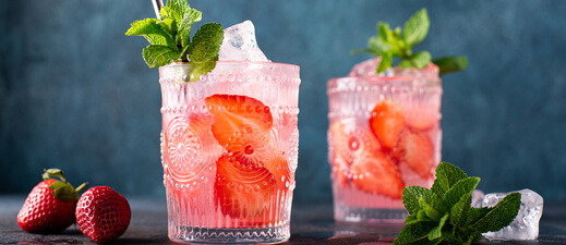 Růžový gin a růžový tonic - recepty na koktejly | NejlepsiDrinky.cz